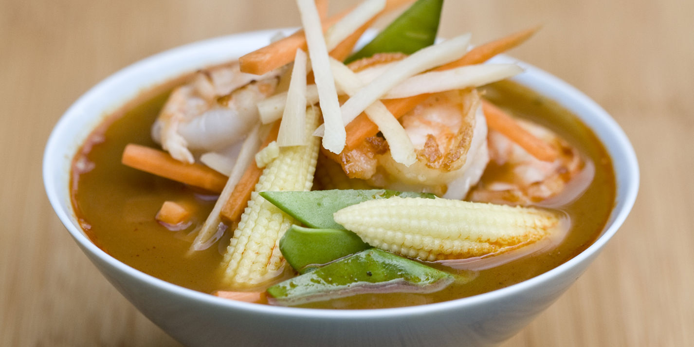 How to Poach Prawns - Great British Chefs