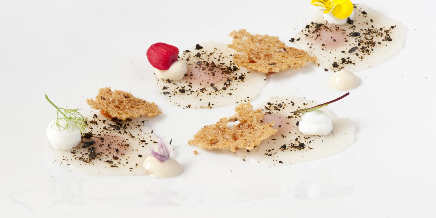 Raw Scallops Recipe with Miso Mayonnaise - Great Italian Chefs