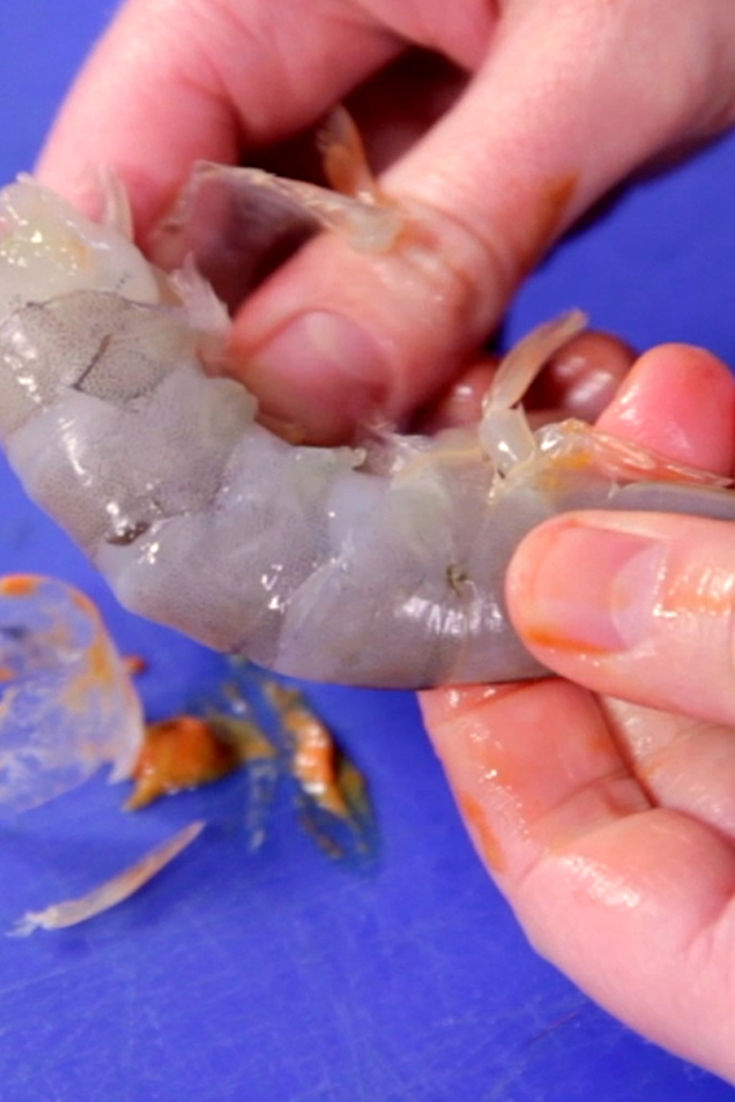 How to peel prawns - Great British Chefs