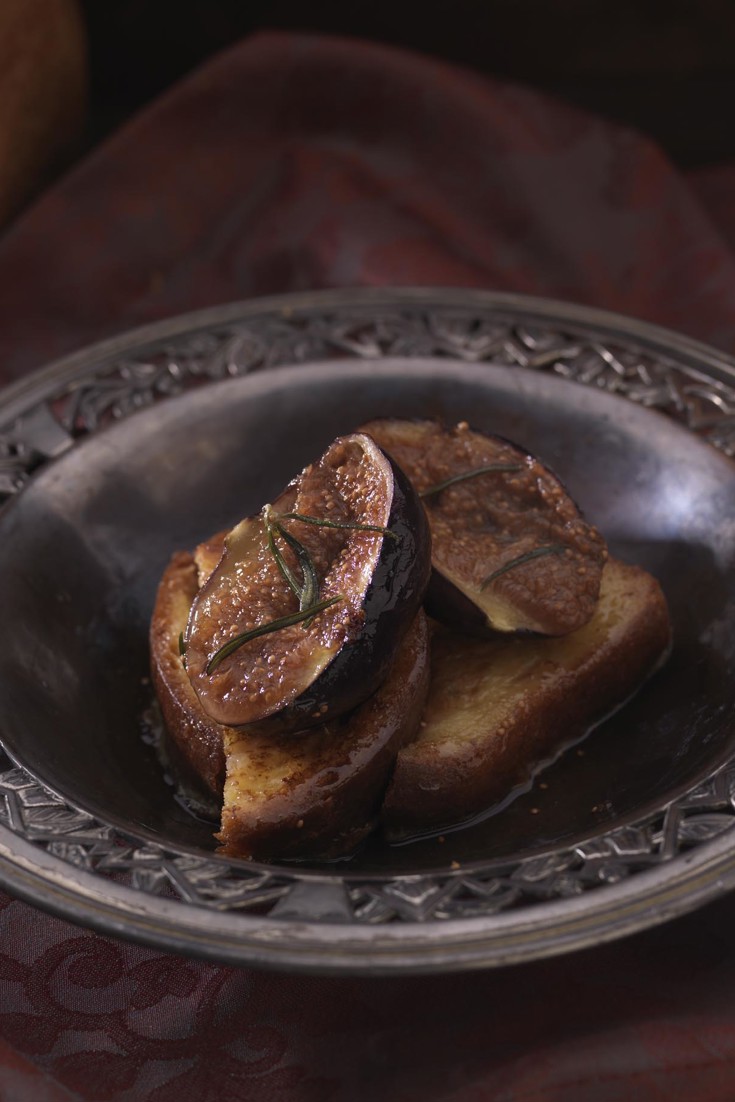 Roasted Figs Recipe With Spiced Bread - Great British Chefs