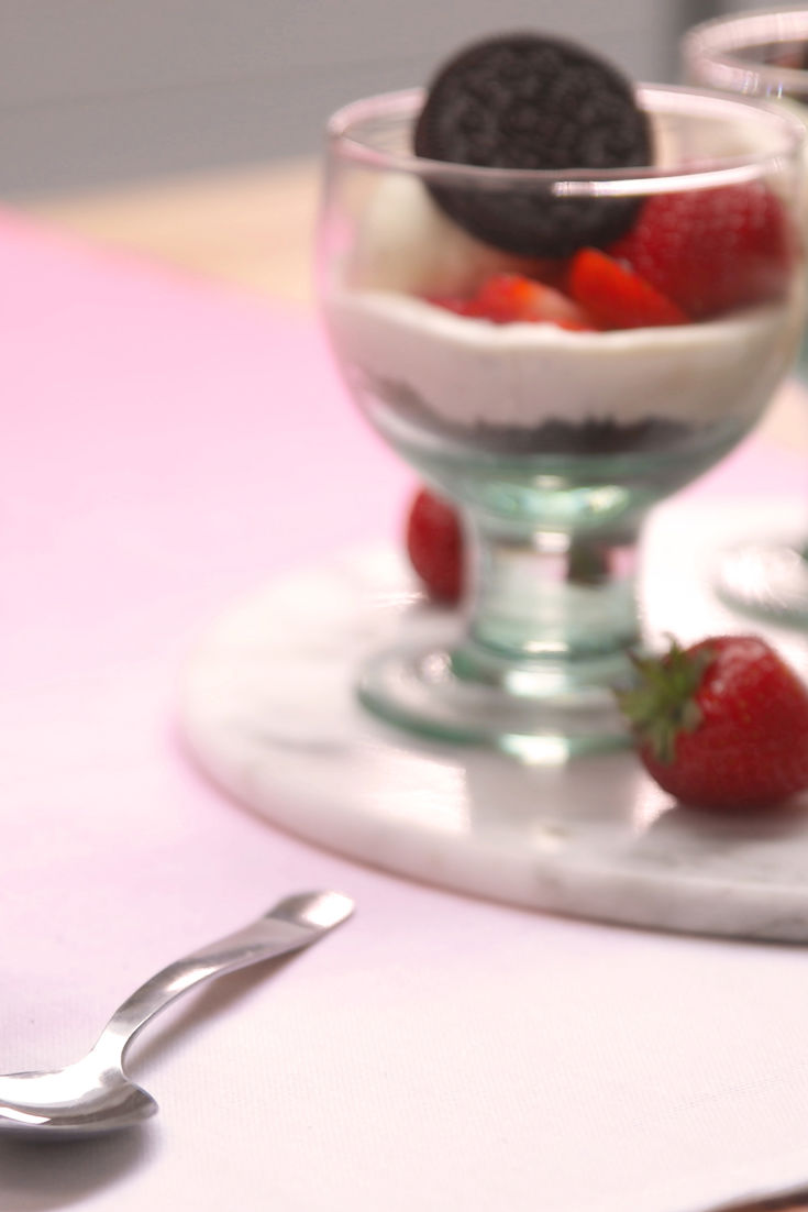 Strawberry Cheesecake Oreo Pots Recipe - Great British Chefs