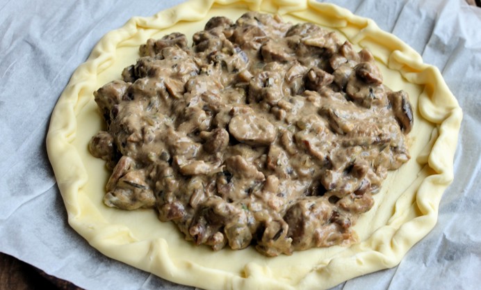 Vegan mushroom, chestnut and thyme pithivier recipe - Great British Chefs