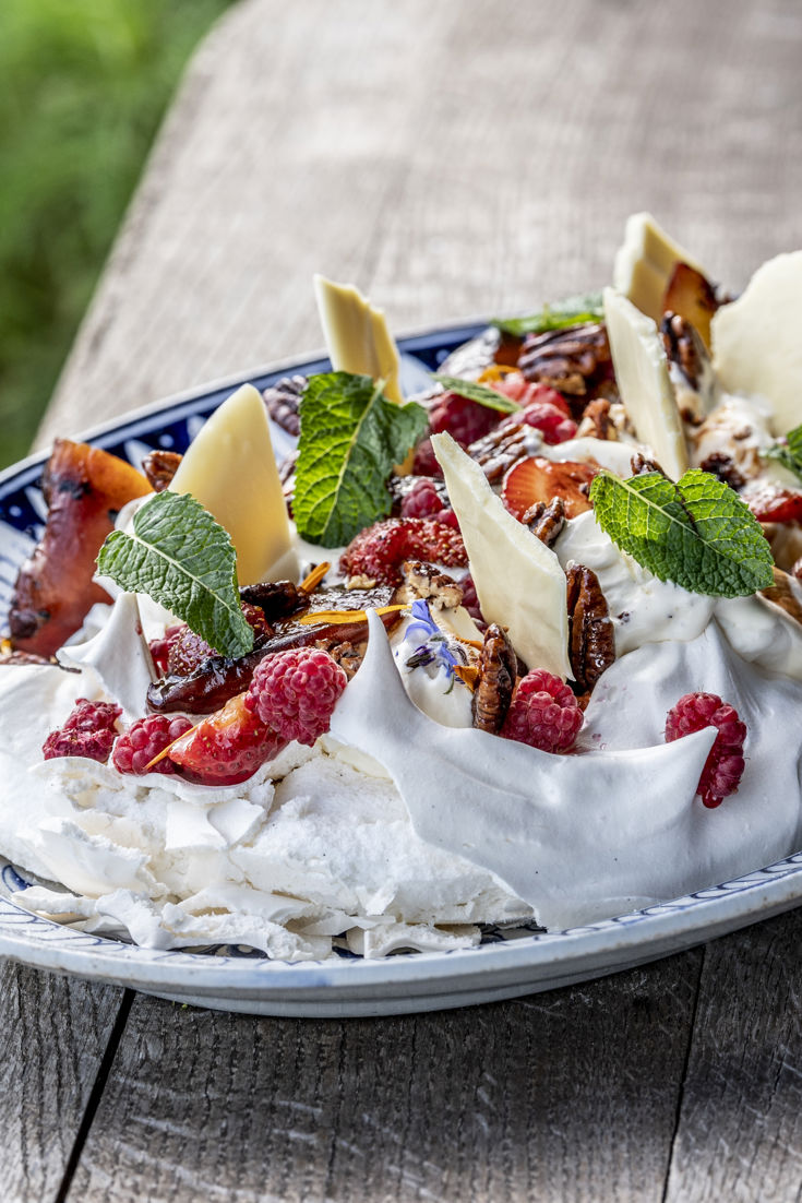 Pavlova with Peaches and Berries Recipe - Great British Chefs