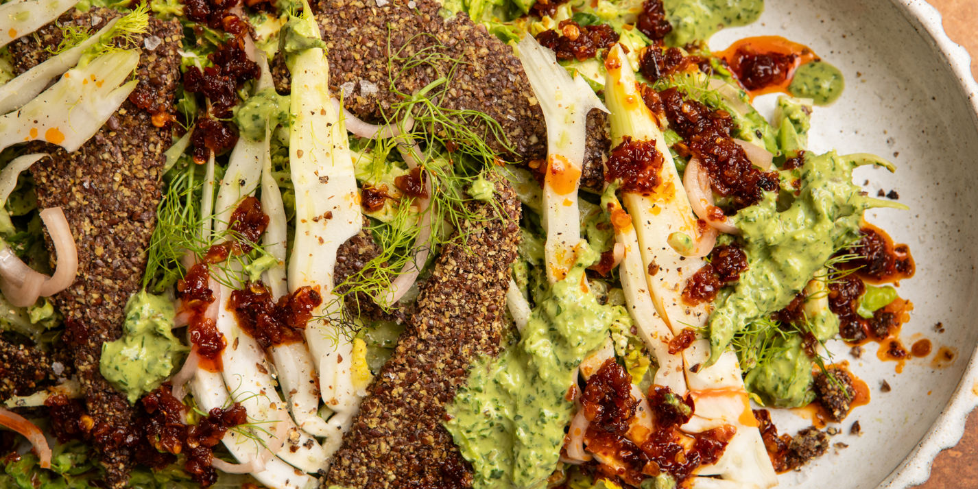 Green Goddess-Tahini Salad With Chilli Crisp and Flaxseed Crackers ...