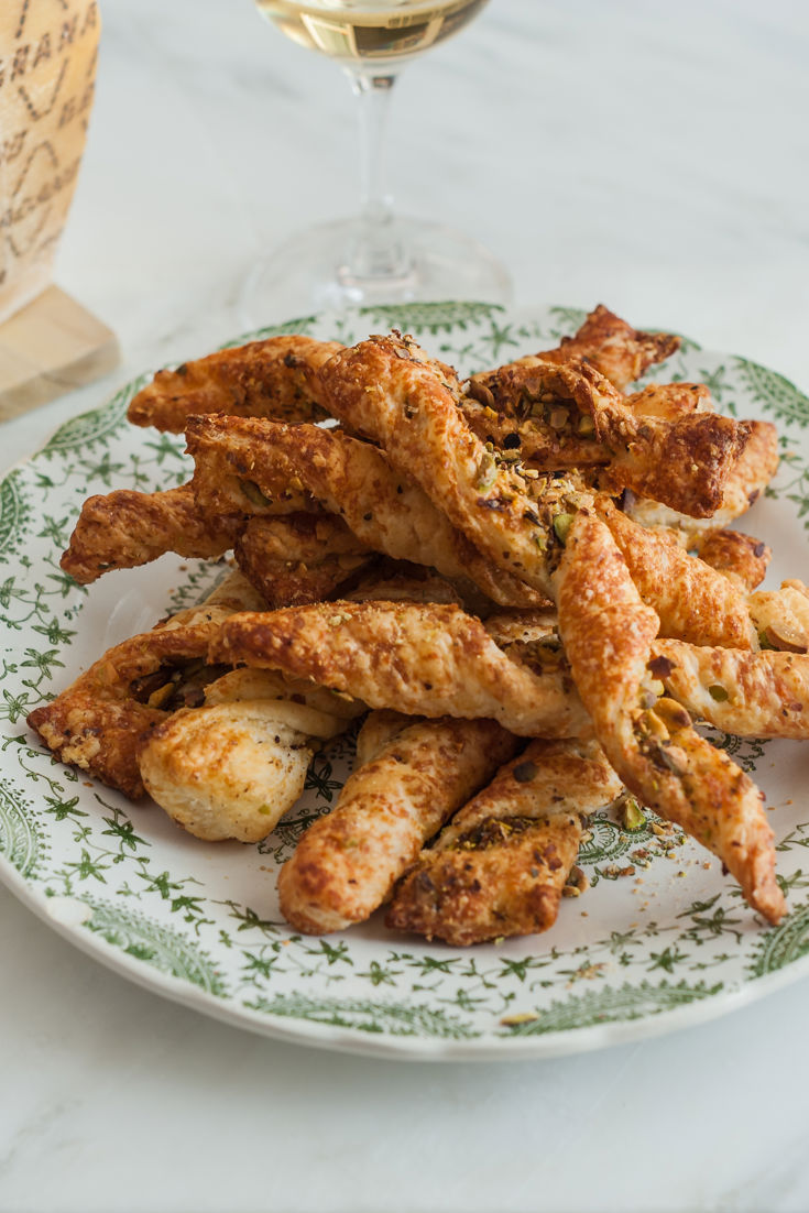 Pistachio Cheese Straw Recipe - Great Italian Chefs