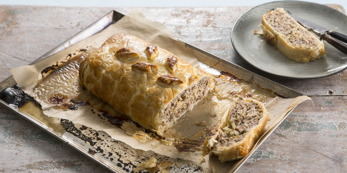 Pork and Apple Sausage Roll Recipe - Great British Chefs