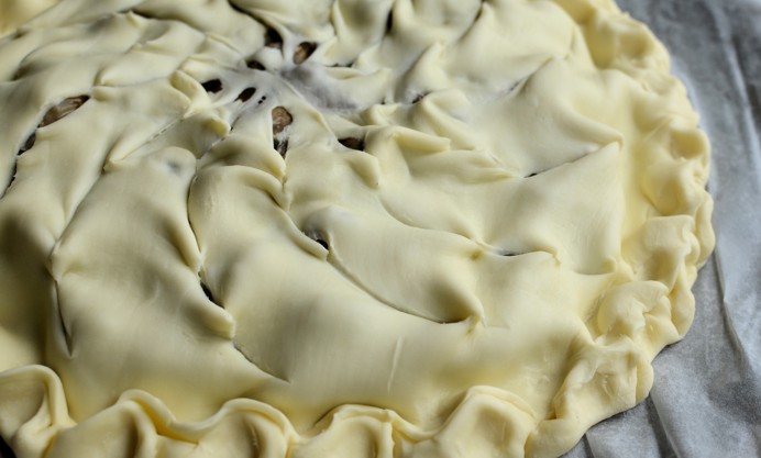 Vegan mushroom, chestnut and thyme pithivier recipe - Great British Chefs