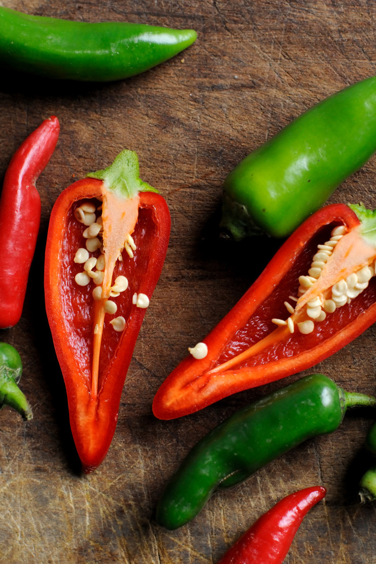 How to De-seed a Chilli - Great British Chefs